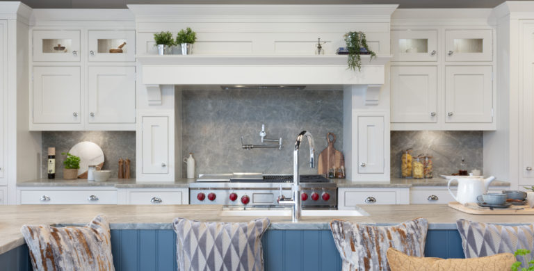 Traditional kitchen design with 1909 Kitchens : Grand Designs Magazine