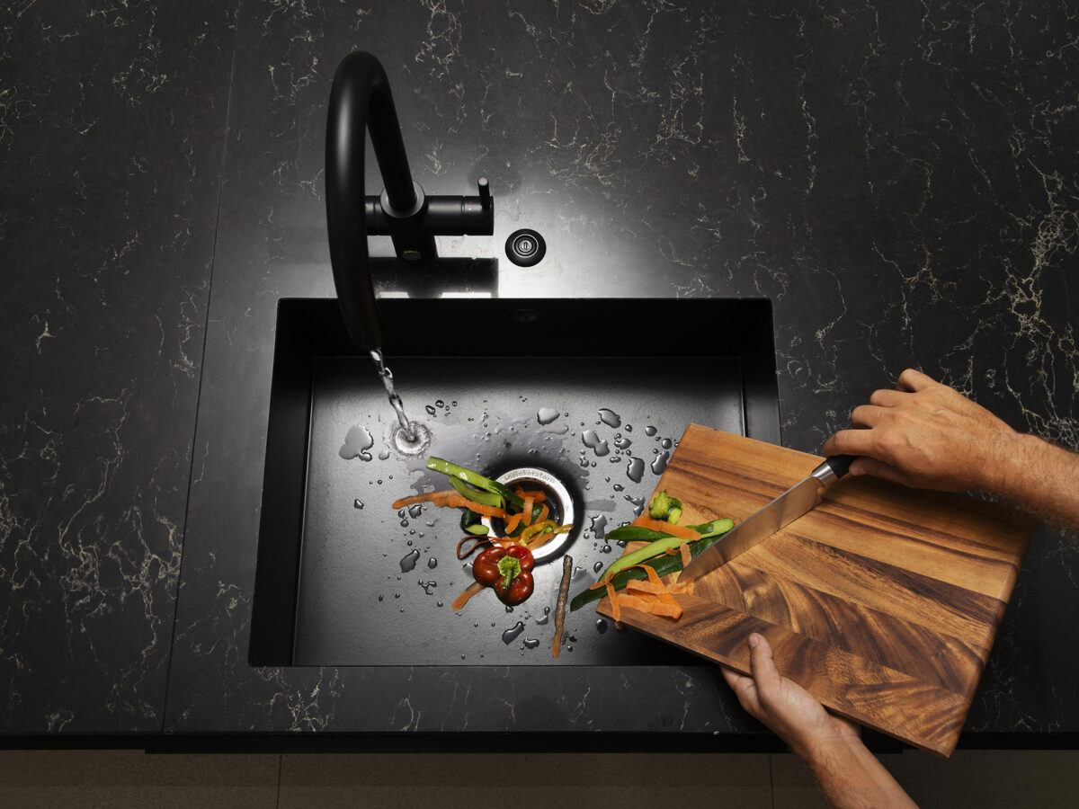 What is a waste-disposal unit? Pros and cons of the food disposal ...