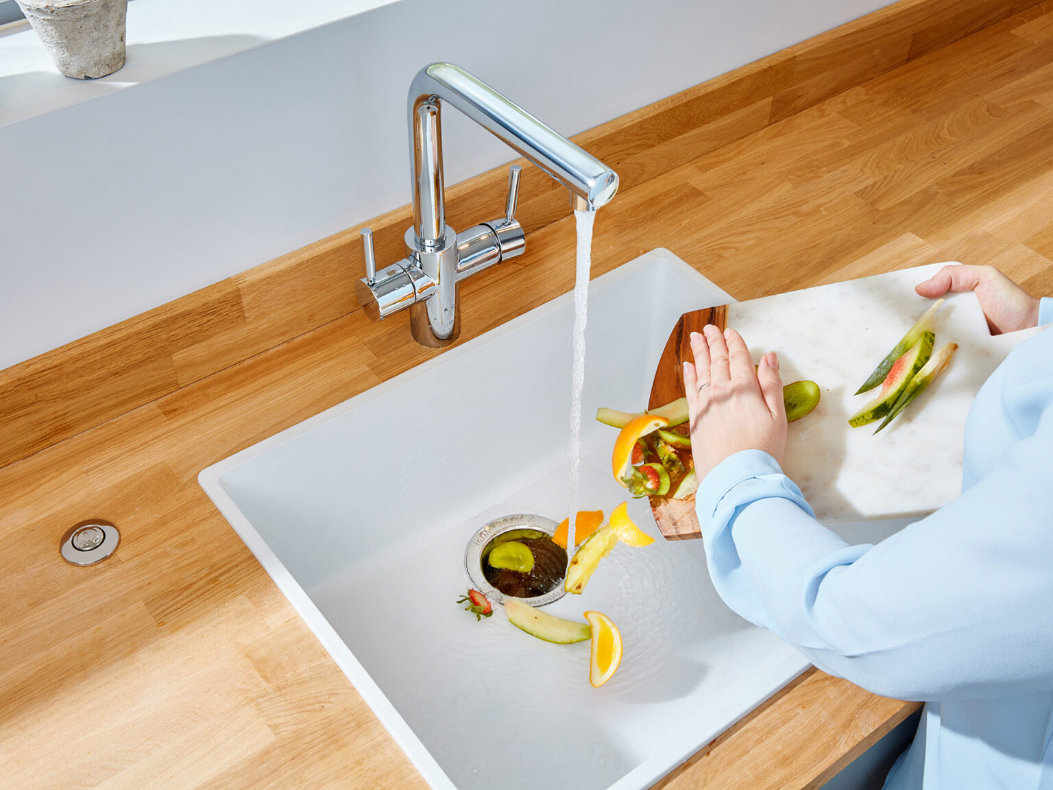 What is a waste-disposal unit? Pros and cons of the food disposal ...