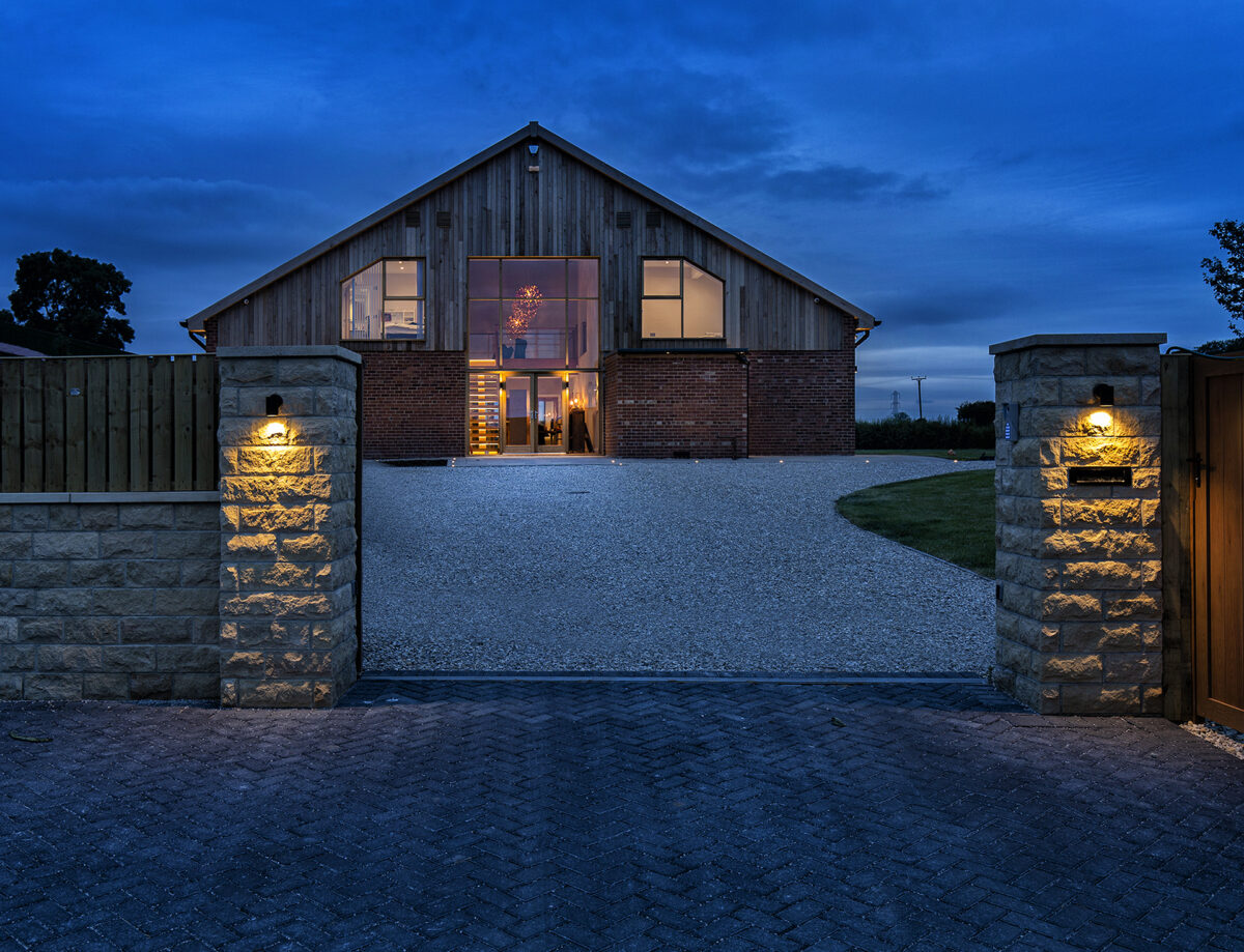 Ultimate guide to automatic gates - Grand Designs Magazine : Grand ...